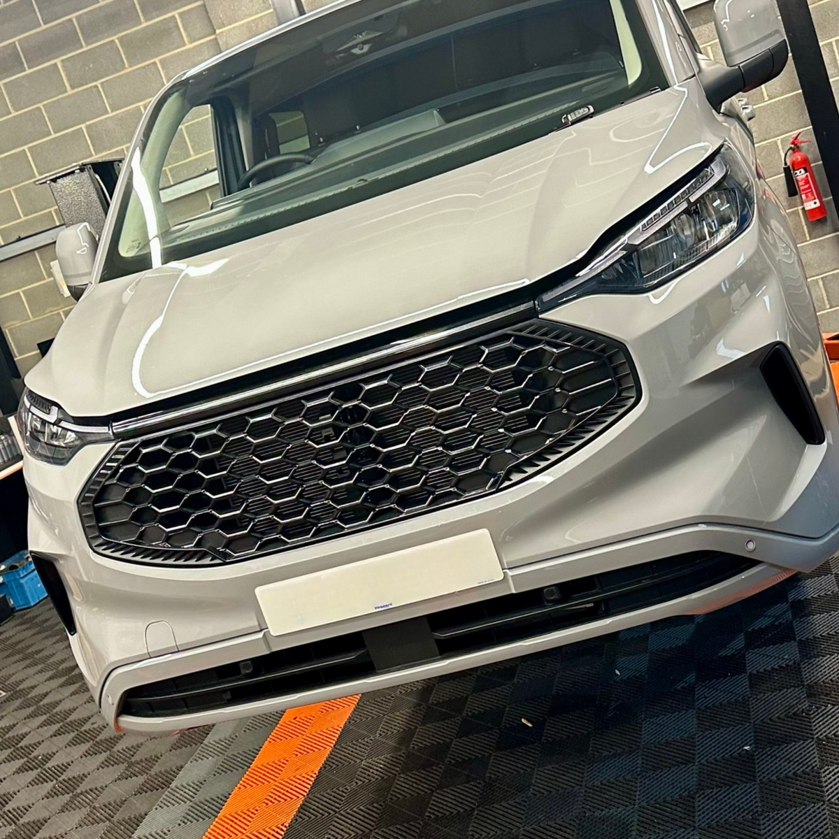 For Ford Transit Custom 2024+ Front Grille – Gloss Black | Stylish & D ...